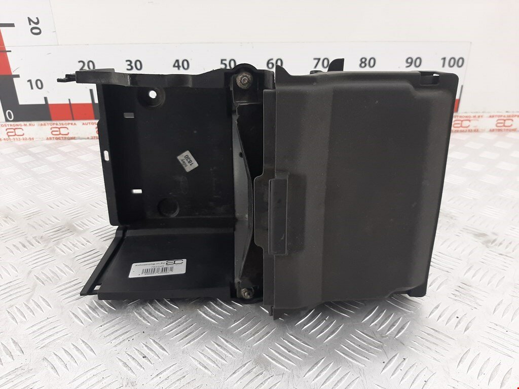 Крепление (корпус) аккумулятора Ford C-MAX 2 AM5110723AD арт. 765548