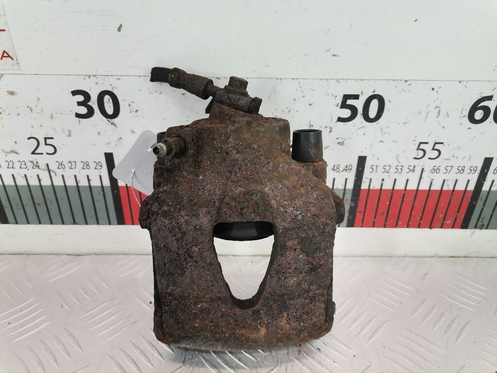 Суппорт передний правый Volkswagen Bora(Jetta) 1K0615124D арт. 1555948