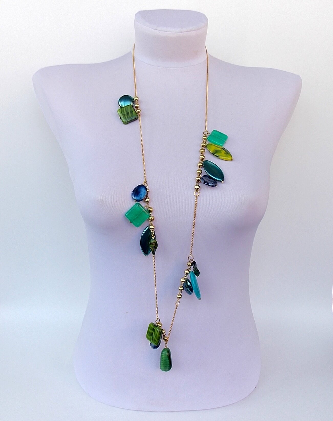 Колье, стекло