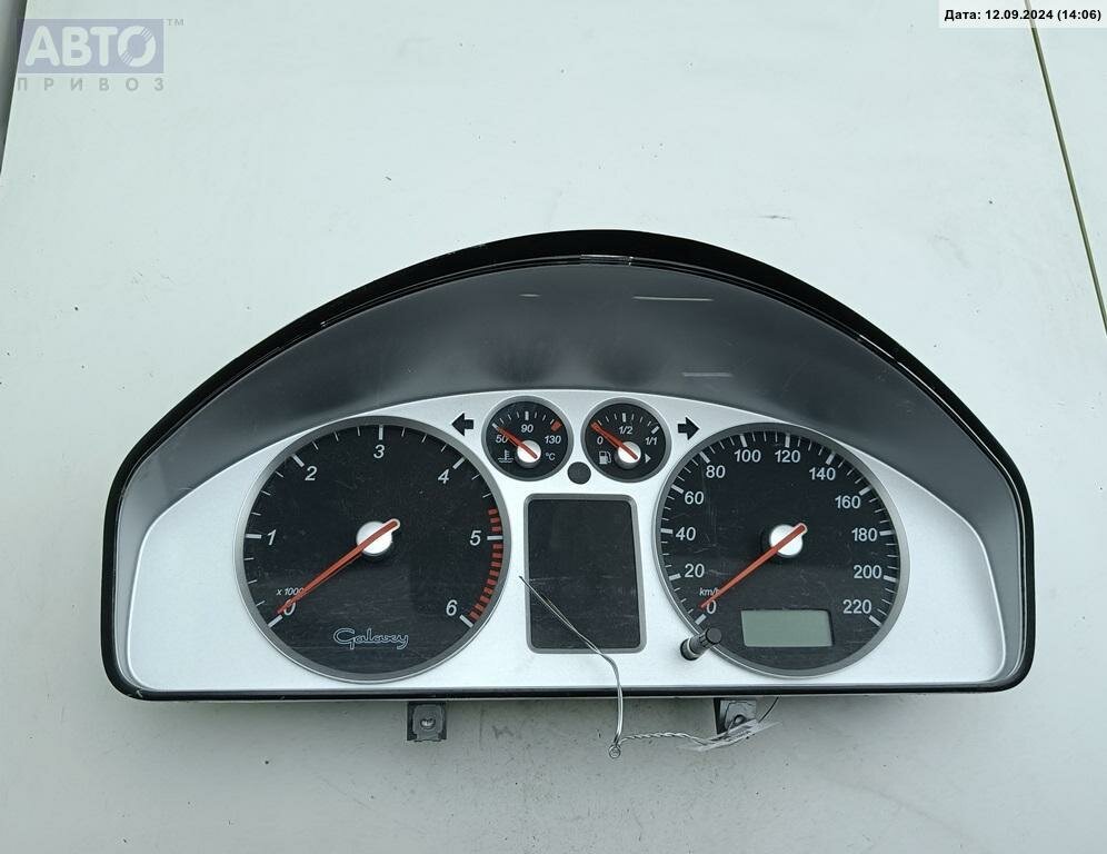 Щиток приборный (панель приборов) Ford Galaxy (2000-2006)