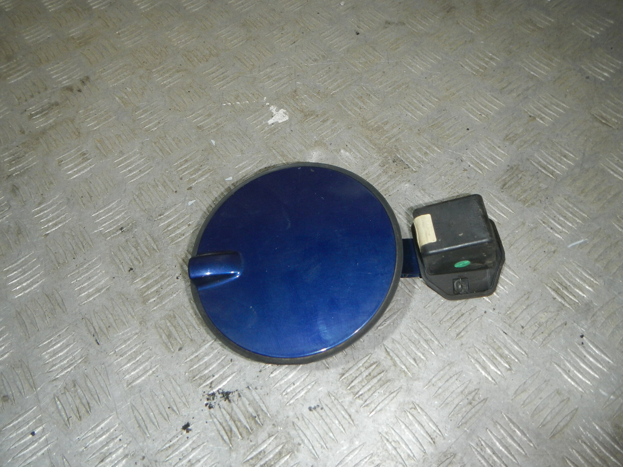 Б/У Лючок бензобака, Opel (Опель)-ASTRA H (04-) OPEL ASTRA H (04-) Универсал. Царапины. 542767 GENERAL MOTORS арт. 182822...