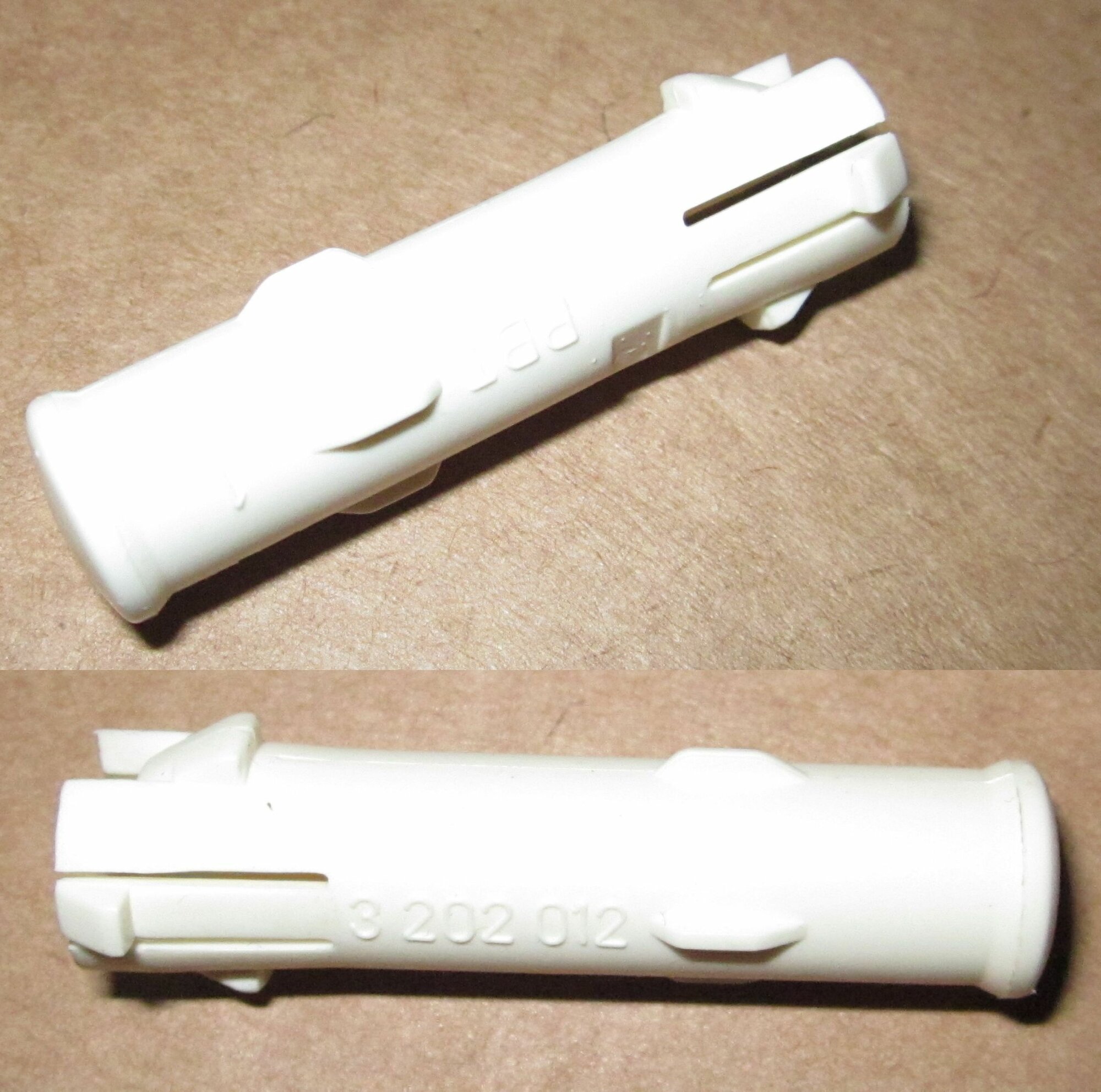 BRAUN Выключатель кухонного комбайна 3202-3205 (BRAUN 7000495)