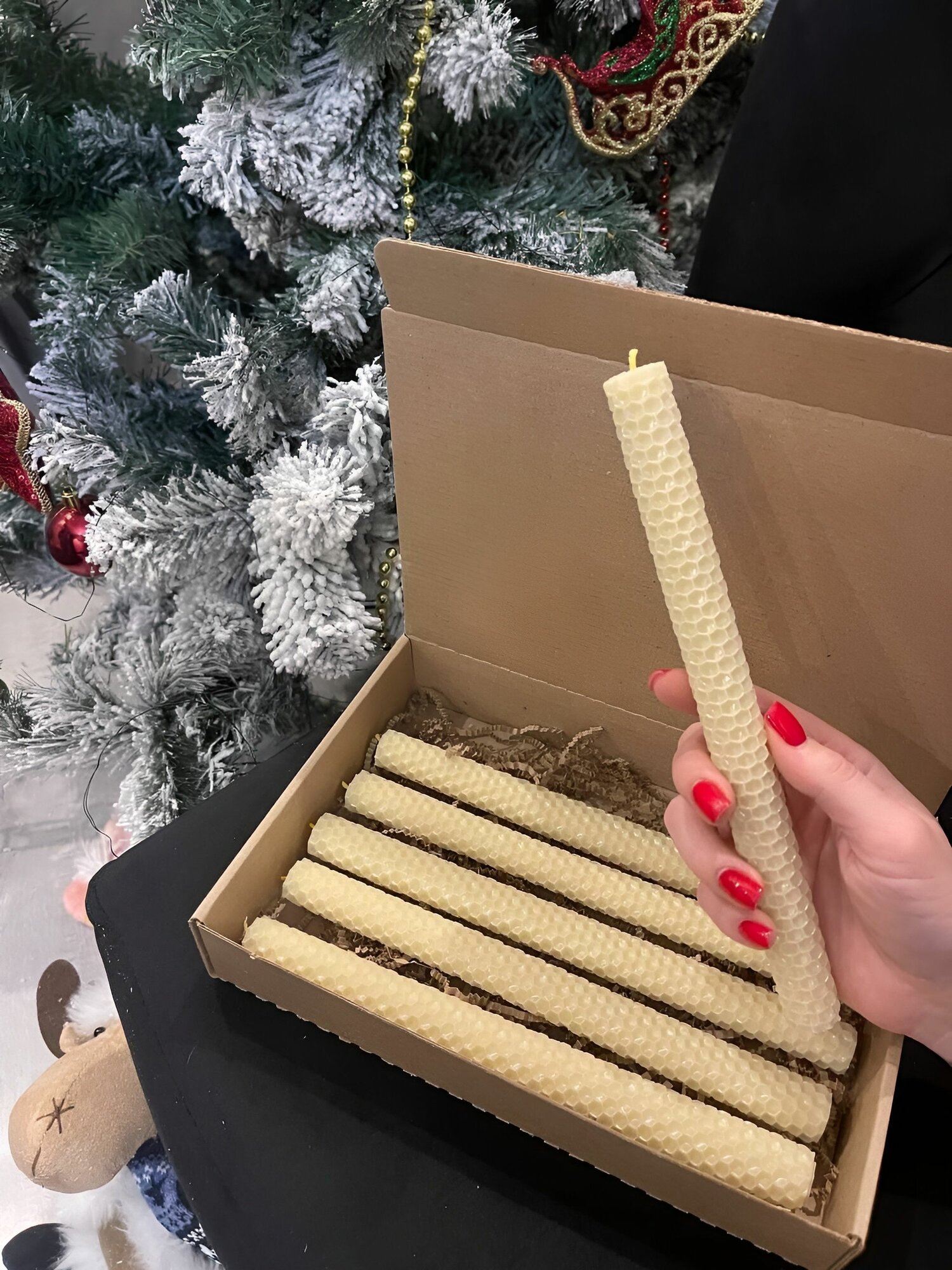 Набор свечей из вощины подарочный белый 6 шт