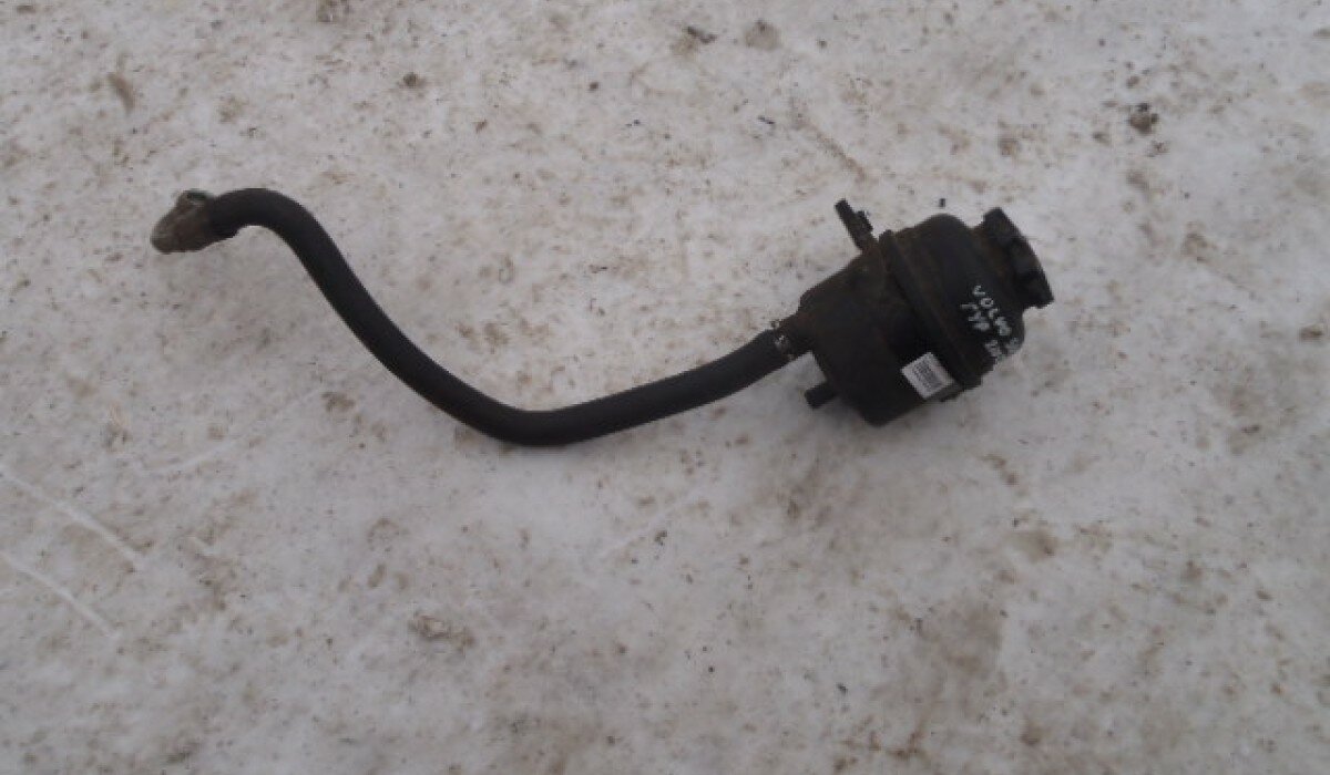 Бачок гидроусилителя S60 Volvo 30645621