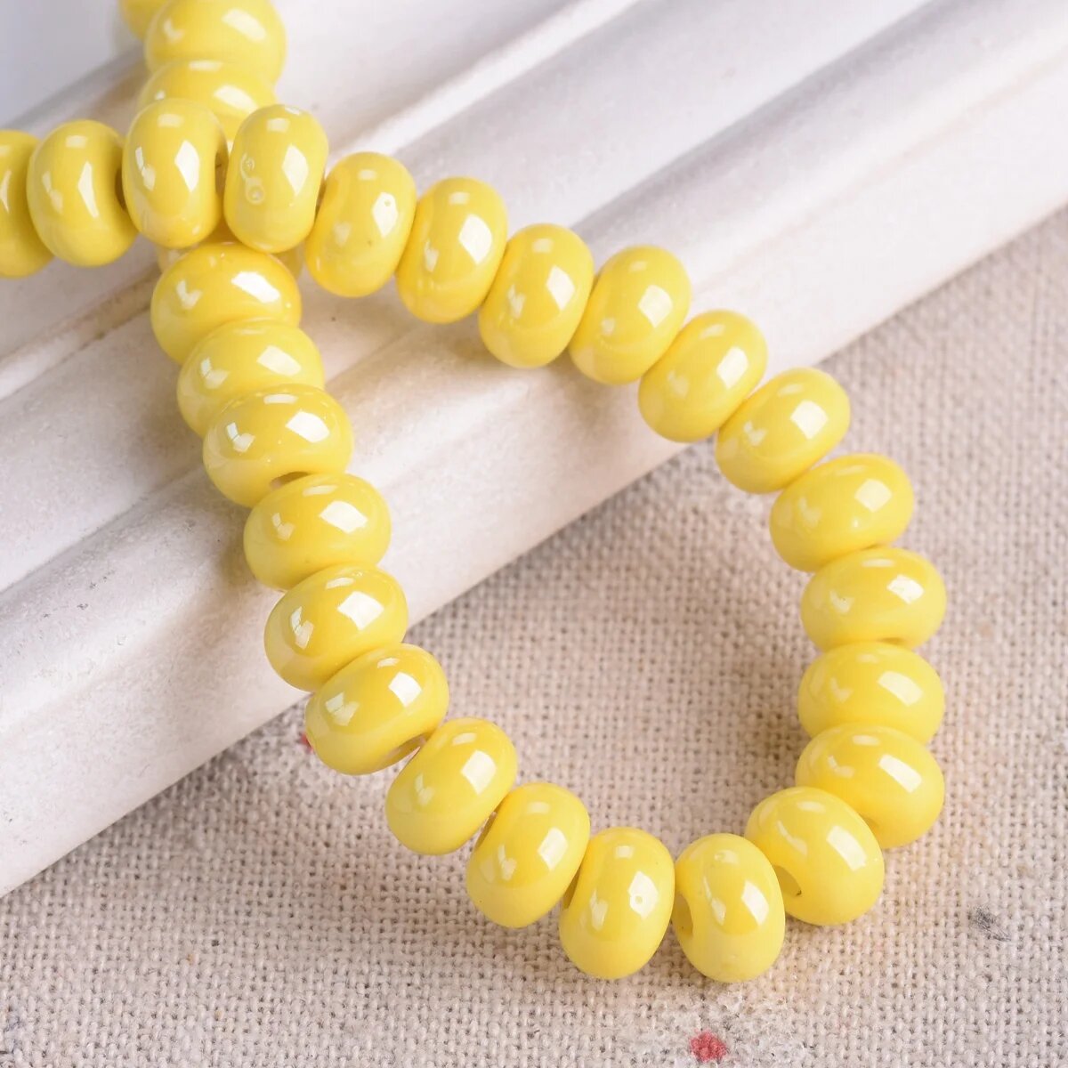 Керамические бусины-разделители 8x5mm 20pcs, Yellow