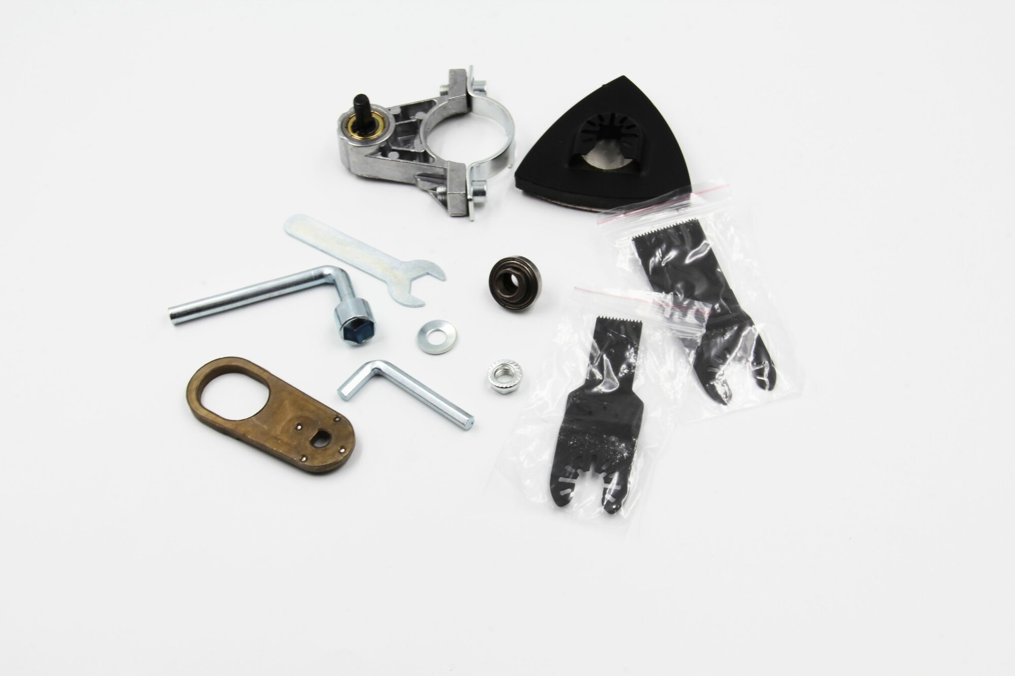 Насадка на болгарку, Реноватор насадка для УШМ 125 миниболгарки, Можно использовать для шлифования лакированных деревянных поверхностей и резки пластиковых труб