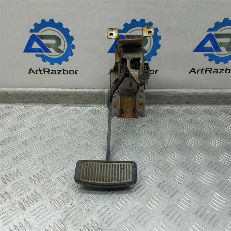 Б/У Педаль тормоза Hyundai Getz / Хендай Гетц 1.3 G4EA 85 Л.С. 2005