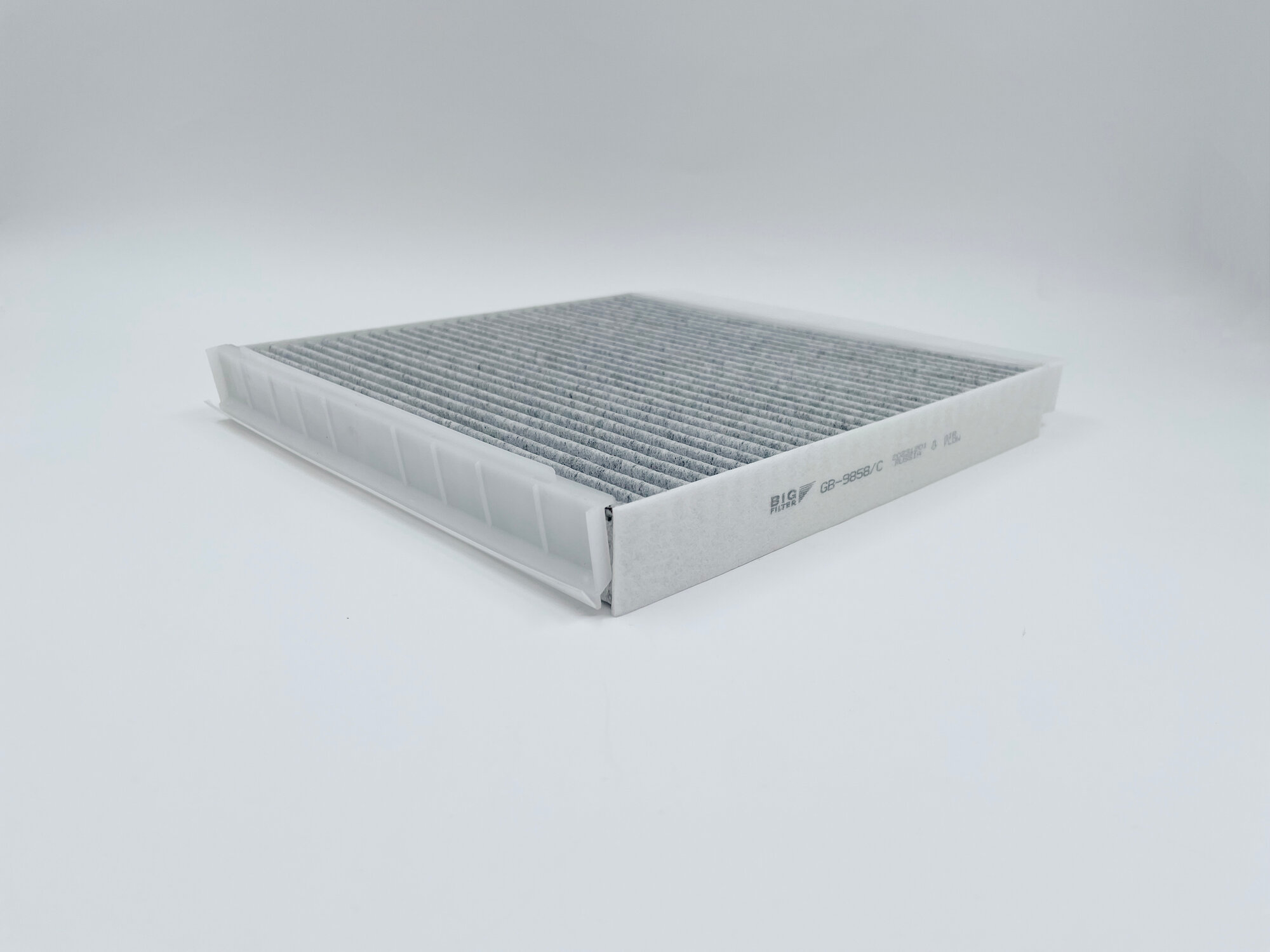 Фильтр салонный VOLVO S60, S80, V70, XC70, XC90 угольный (BIG FILTER)