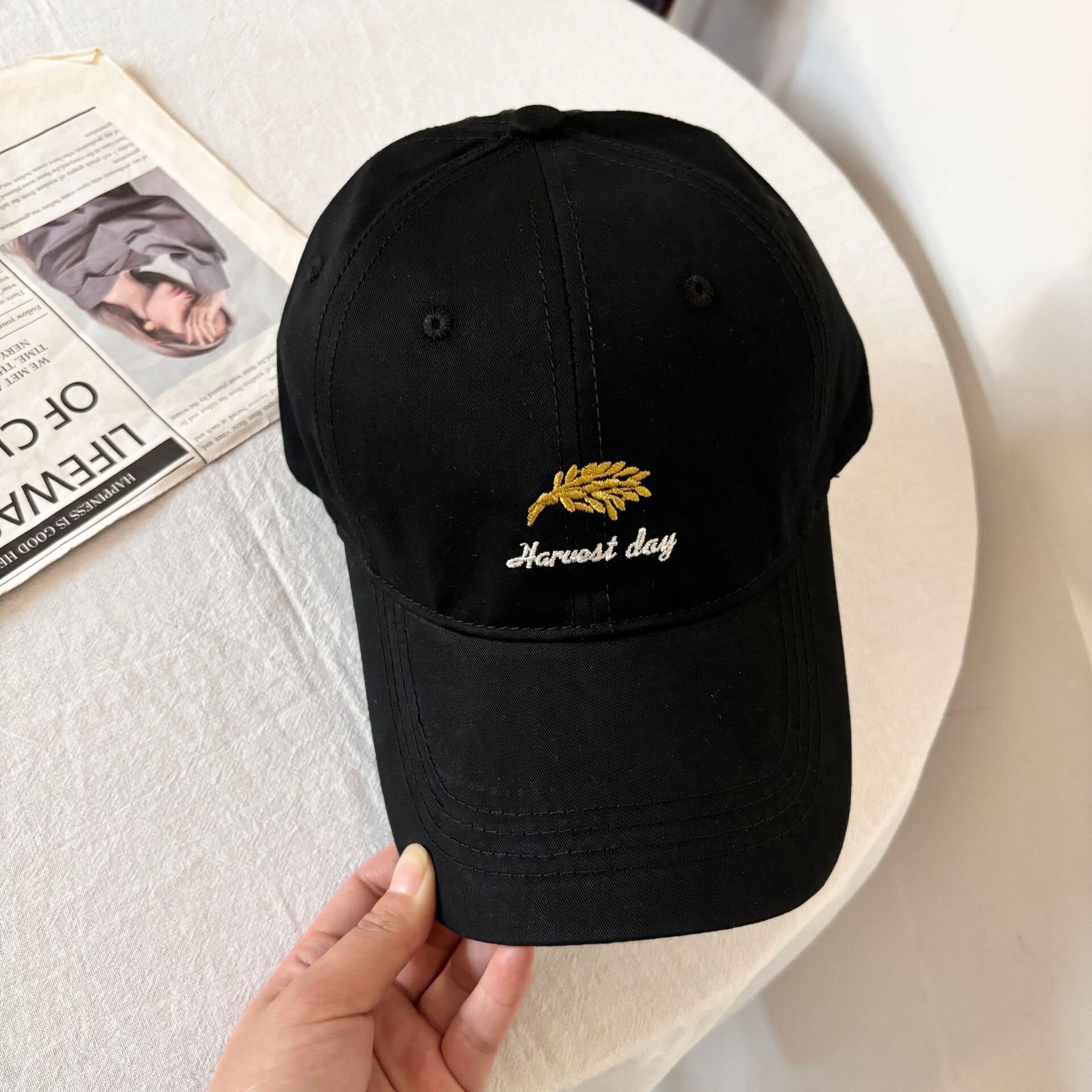 Бейсболка, женская, с вышивкой, с пшеничными ушками, регулируемая, черная