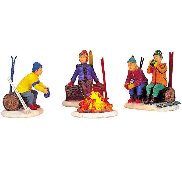 Набор фигурок Лыжники у костра, 5 см, подсветка, батарейки, Lemax, 04468-lemax
