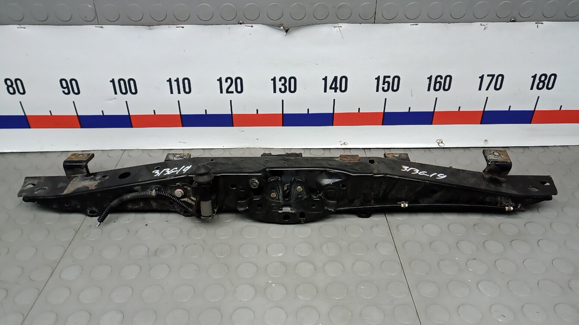 Рамка капота RENAULT KADJAR 1