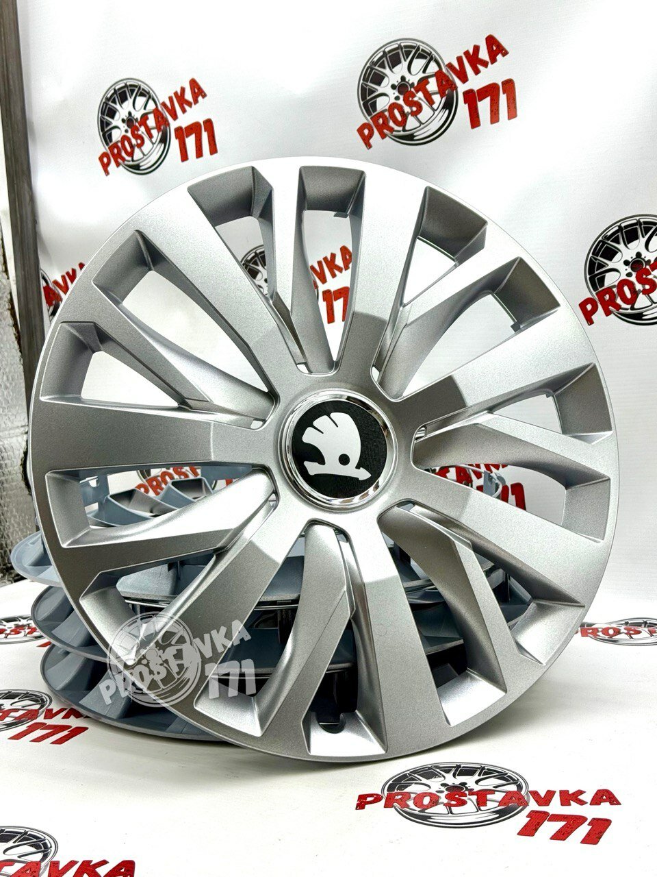 4шт Skoda R16 (432) колпаки диска