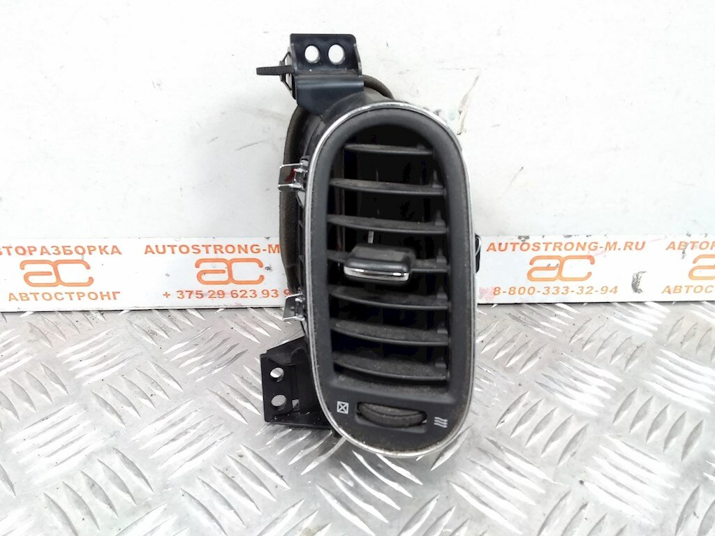 Дефлектор обдува салона Infiniti EX (J50) 687511BA0A арт. 591148