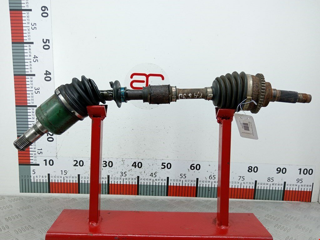 Полуось передняя левая (приводной вал шрус) Mazda Premacy GD502560X арт. 2197591