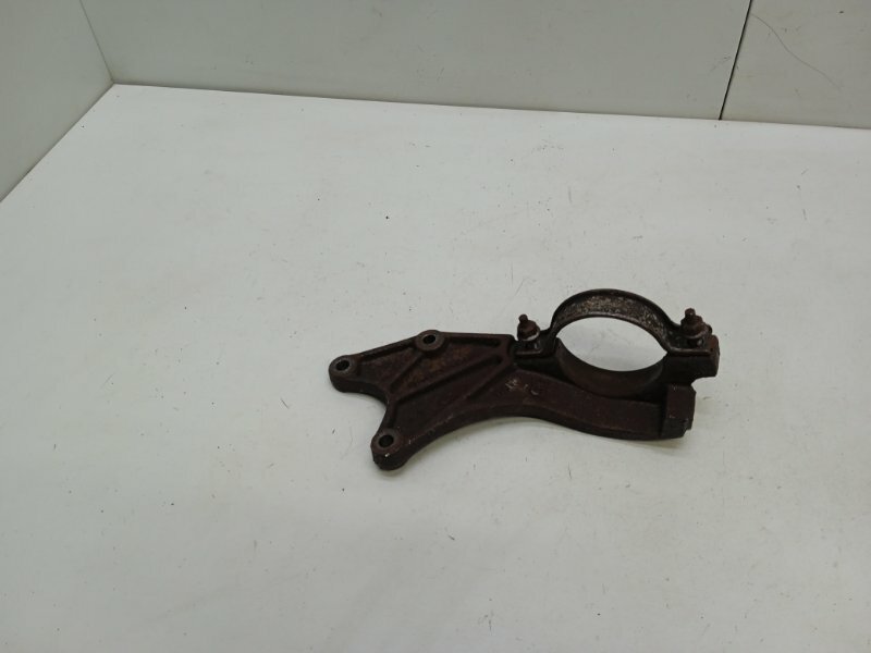 Б/У 2.0 SPLIT PORT, Форд Фокус 1 Кронштейн промежуточного вала Ford Focus 2000 1, DFW 136916 FORD арт. XS4W3K305DB, XS4W3K3...