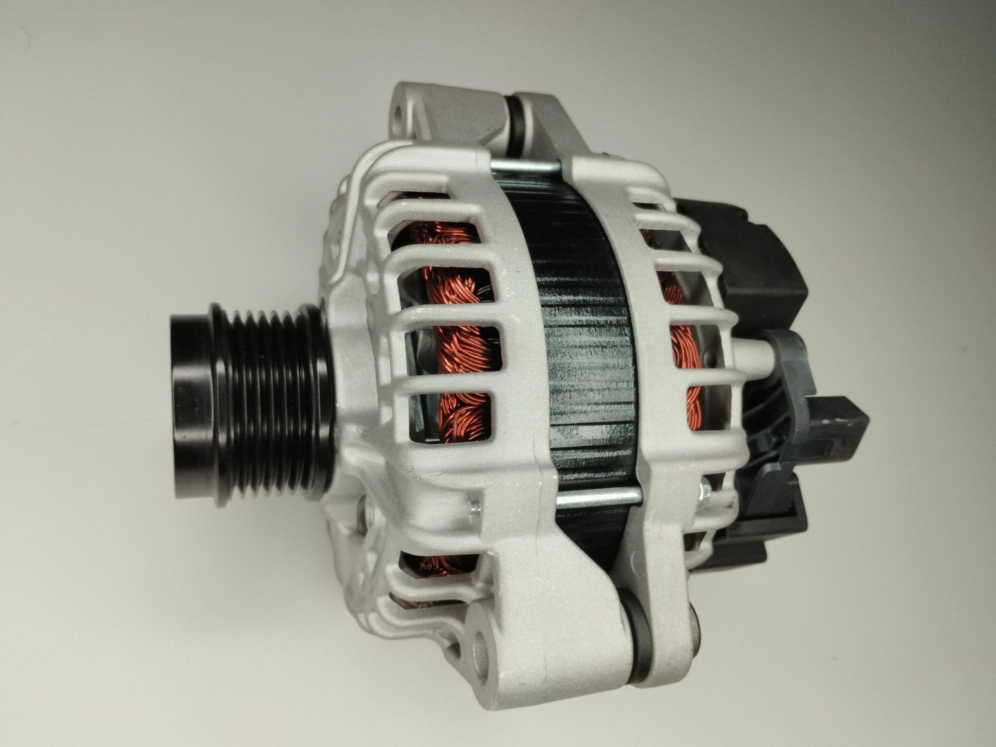 Генератор Haval Dargo [2.0 16V 7AMT внедорожник 4X2] 3701100AEC02