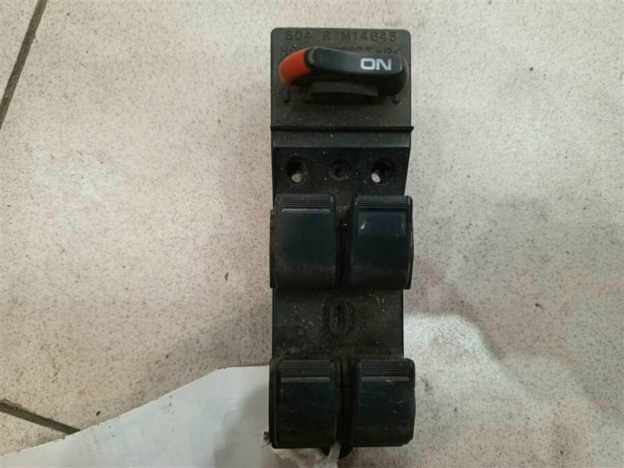 Блок управления стеклоподъемниками передний правый от Honda Civic Ferio 1995-2000