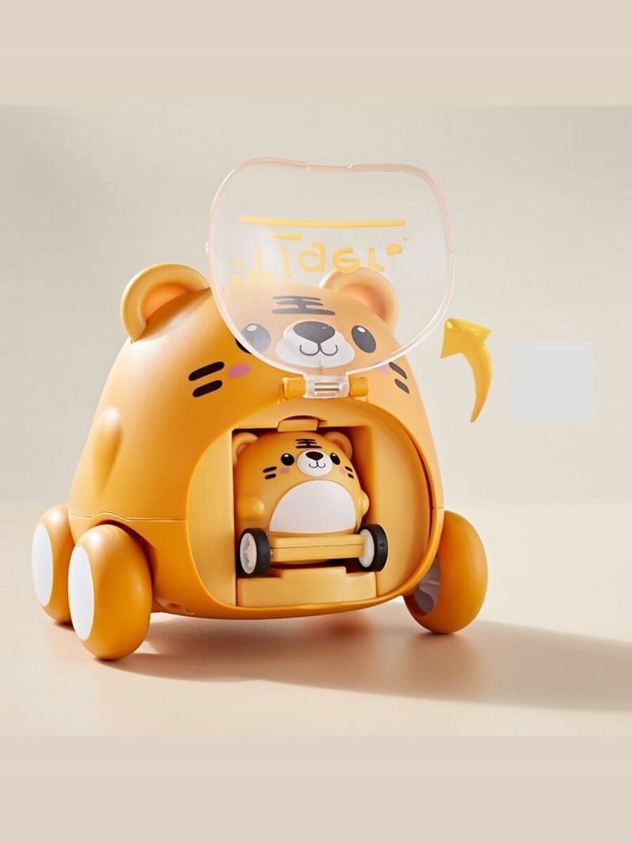 Игрушечная машинка — фото 1