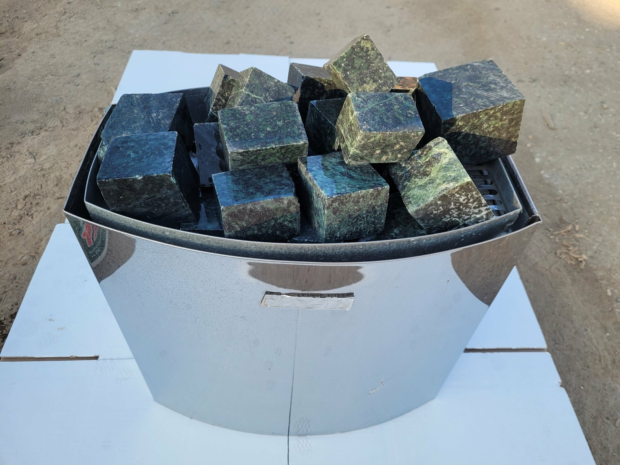 Нефрит бруски 5-14 см камни для бани и сауны