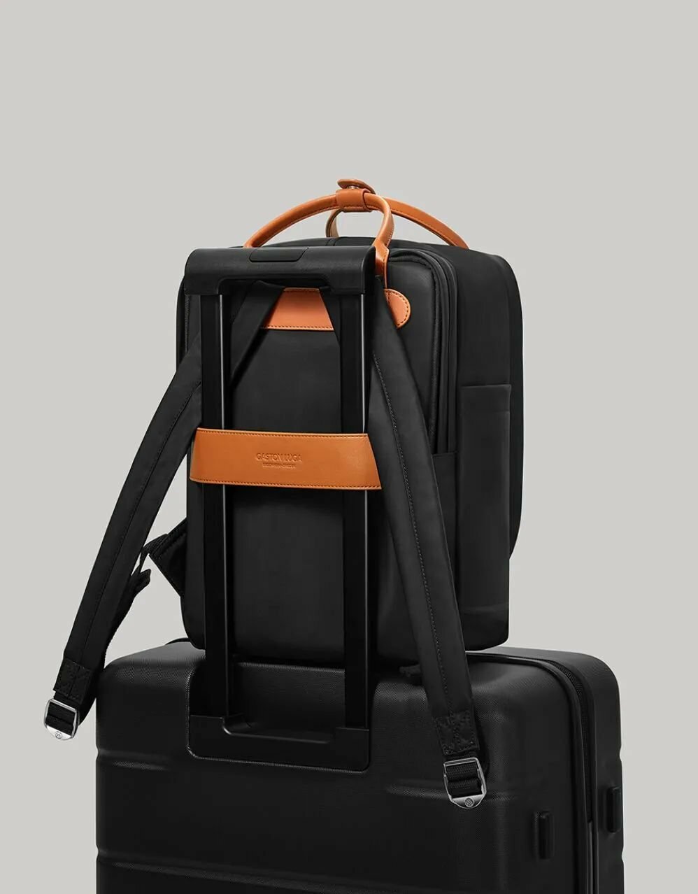 Рюкзак Gaston Luga GL8502 Backpack Lillen 11' - 13'. Цвет: черно-коричневый