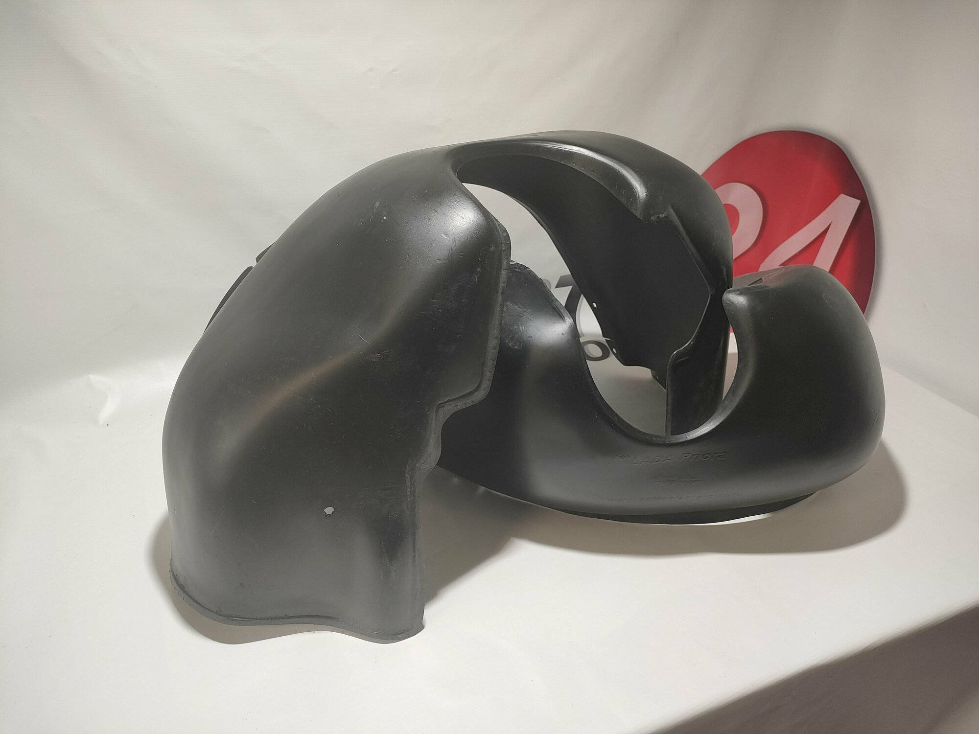 Передние подкрылки (локеры) для Лада Приора (без сверления)