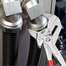 Клещи переставные-гаечный ключ, зев 85 мм, длина 400 мм, хром, обливные ручки Knipex KN-8603400