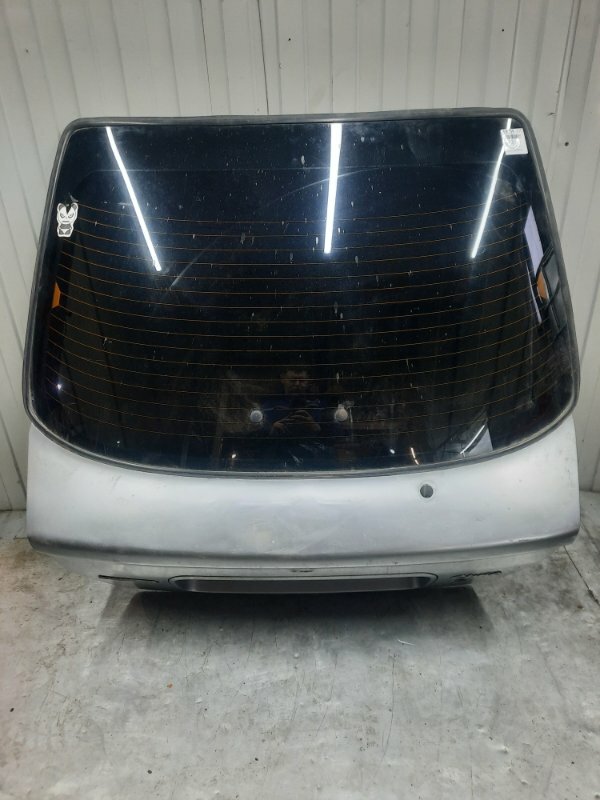 Дверь багажника Honda Civic EJ D14A2 1995-2000 68100-ST3-E00ZZ