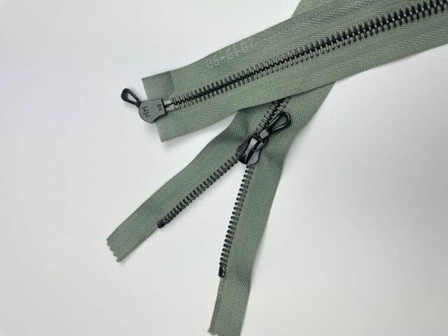 Молния металлическая riri, разъёмная, двухзамковая, 89 см, тип звена М6, цвет металла-черный никель.