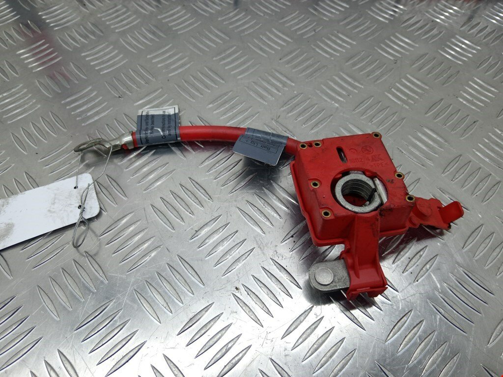 Клемма аккумулятора плюс BMW 1-Series (E81/E82/E87/E88) 61129217004 арт. 1726380