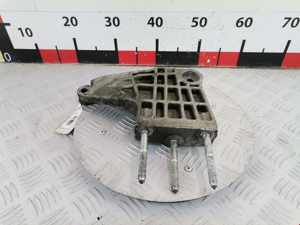Кронштейн (крепление лапа) двигателя Opel Vectra B 9191631 арт. 1535447