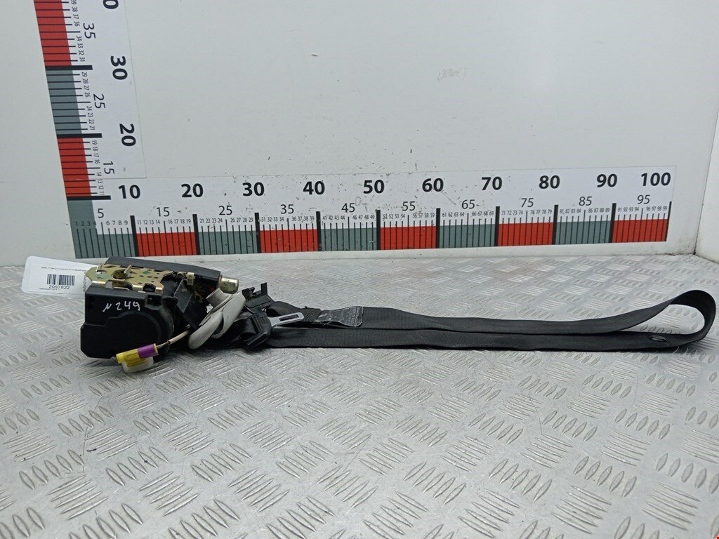 Ремень безопасности передний правый Volkswagen Golf 4 1J4857706AA арт. 2097822