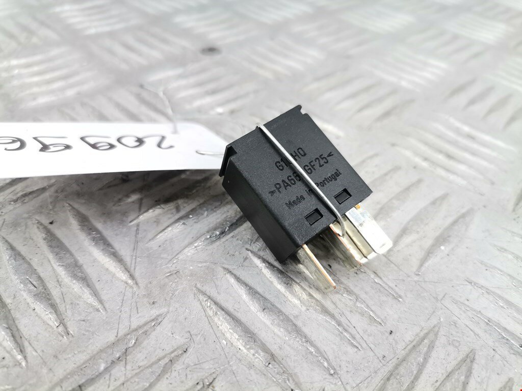 Реле Ford Mondeo 3 F57B14B192AA арт. 2099619