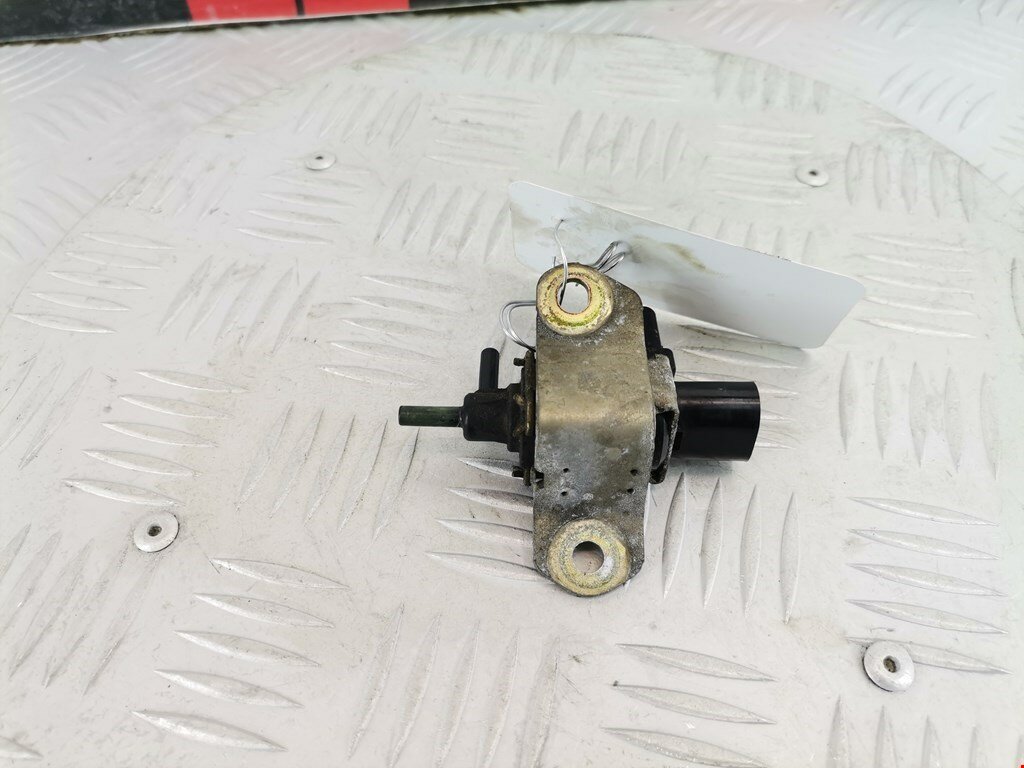 Клапан воздушный Ford Mondeo 3 1357314 арт. 1478194