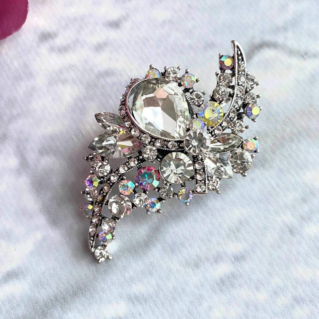 Брошь, кристалл, стразы