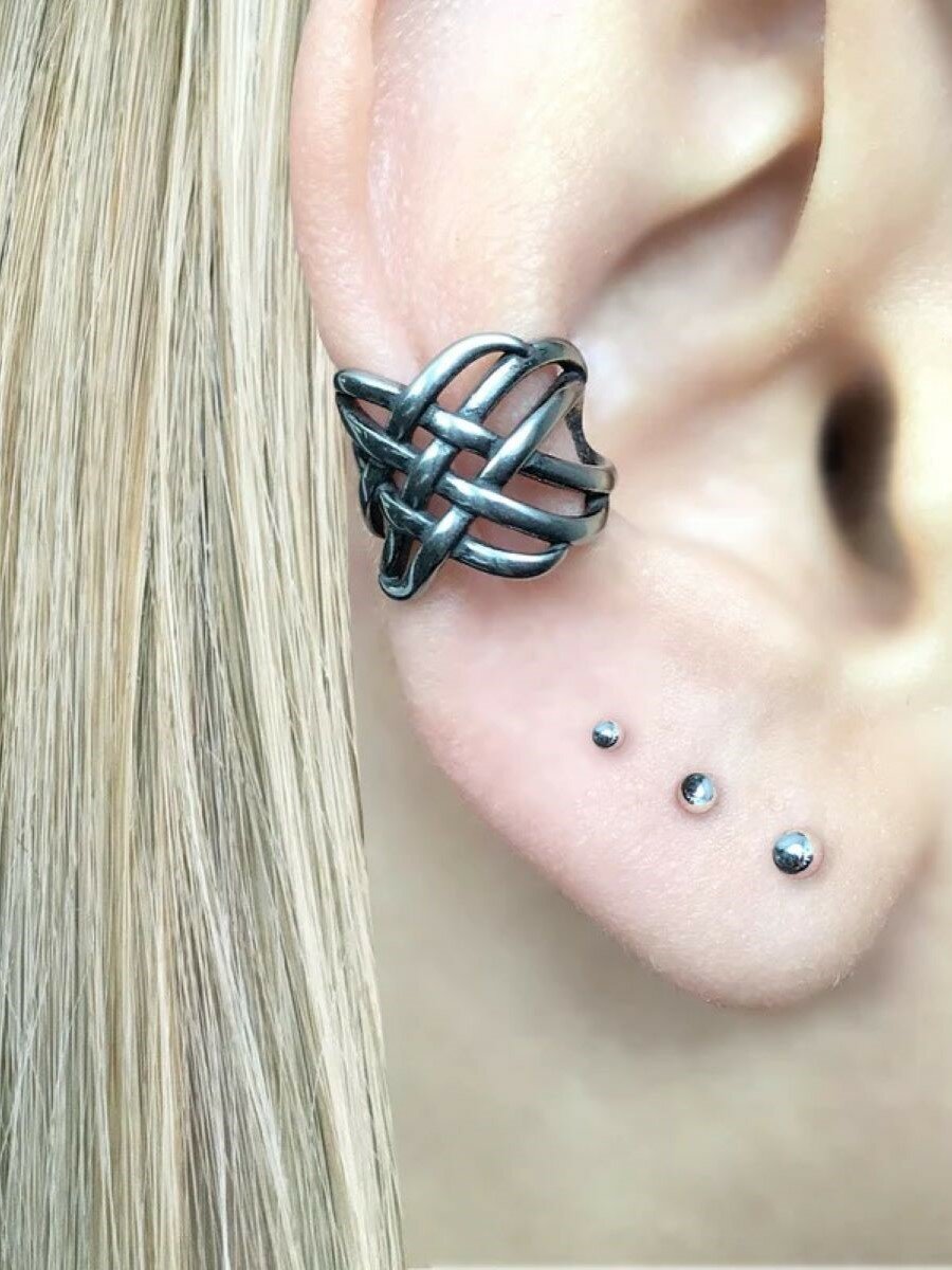 Моносерьга, славянский оберег