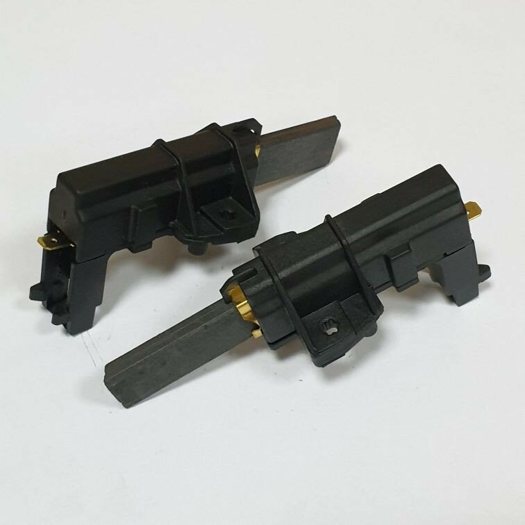 Щетки для стиральной машины Indesit, Ariston, Hotpoint (5x13.6x32 мм) правая заточка 194594