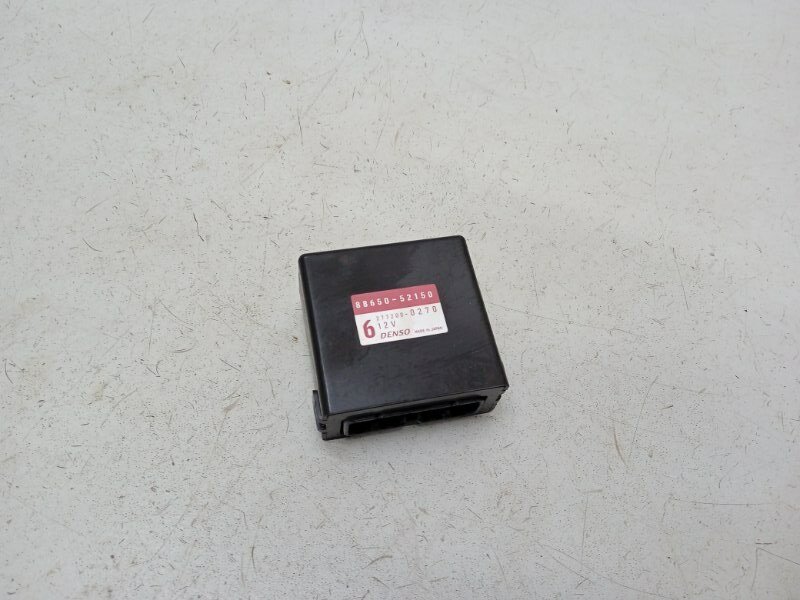 Б/У Тойота Ярис 1, Toyota Yaris Verso 1999-2005 Блок электронный Toyota Yaris 2001 SCP10 165238 TOYOTA арт. 8865052150