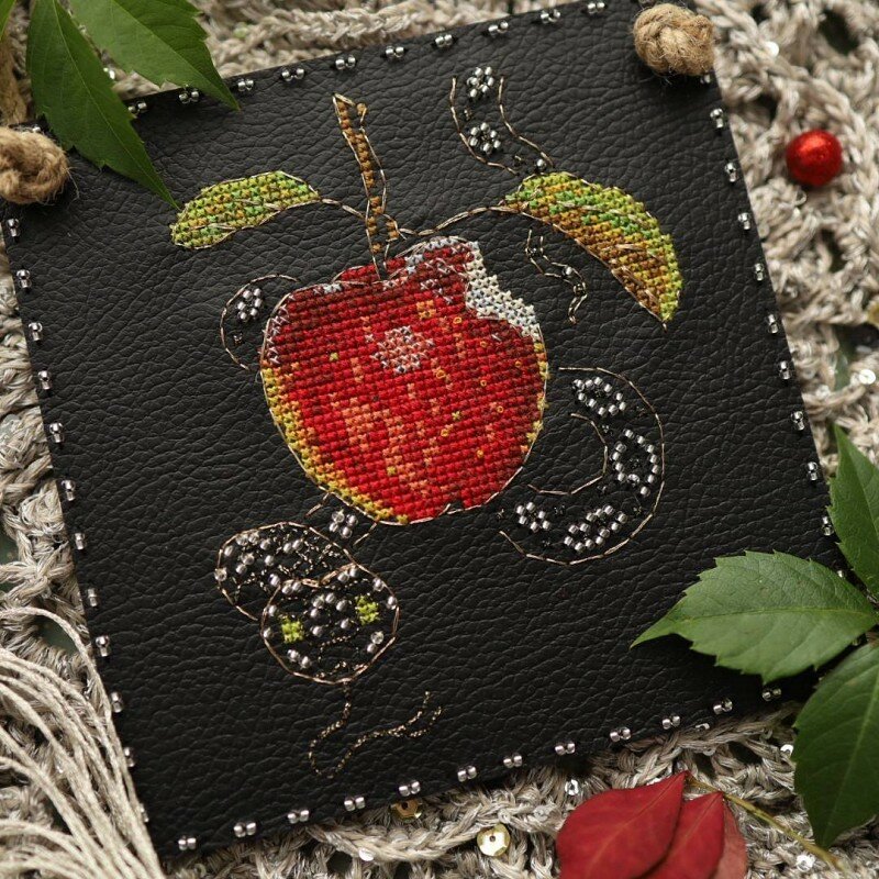 Набор для вышивания Neocraft #НК-14f Мини панно "Искушение", Счетный крест, 14 х 14 см