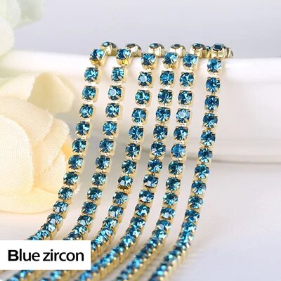 Стразовая цепочка Blue zircon SS10(2.8mm)