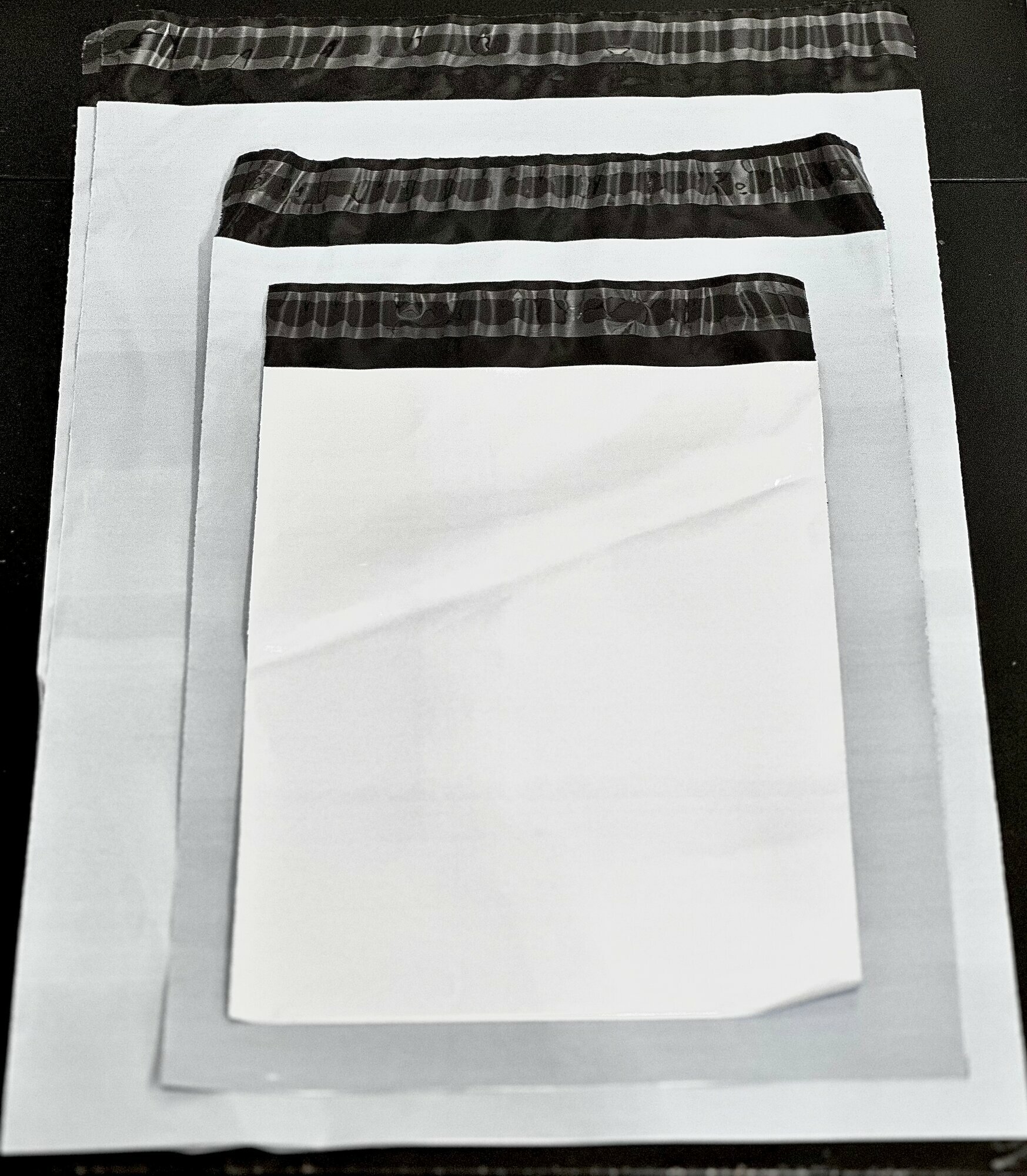 Курьерские пакеты 300 шт. 3 ходовых размера, 1) 19см х 24см + 4см 2) 24см х 32см + 4см 3) 30см х 40см+4см