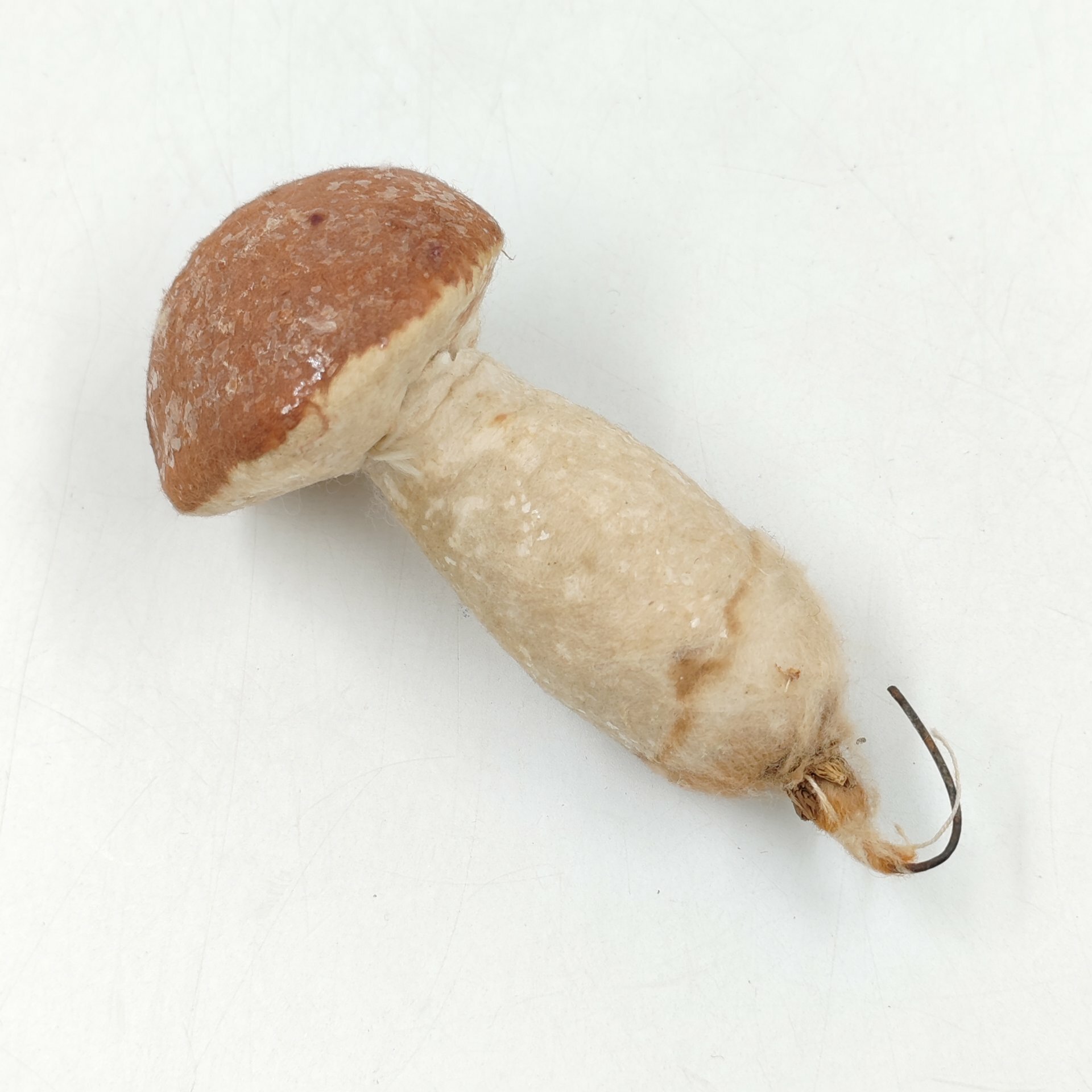 Игрушка ёлочная "Белый гриб", вата, краска, СССР, 1930-1950 гг.