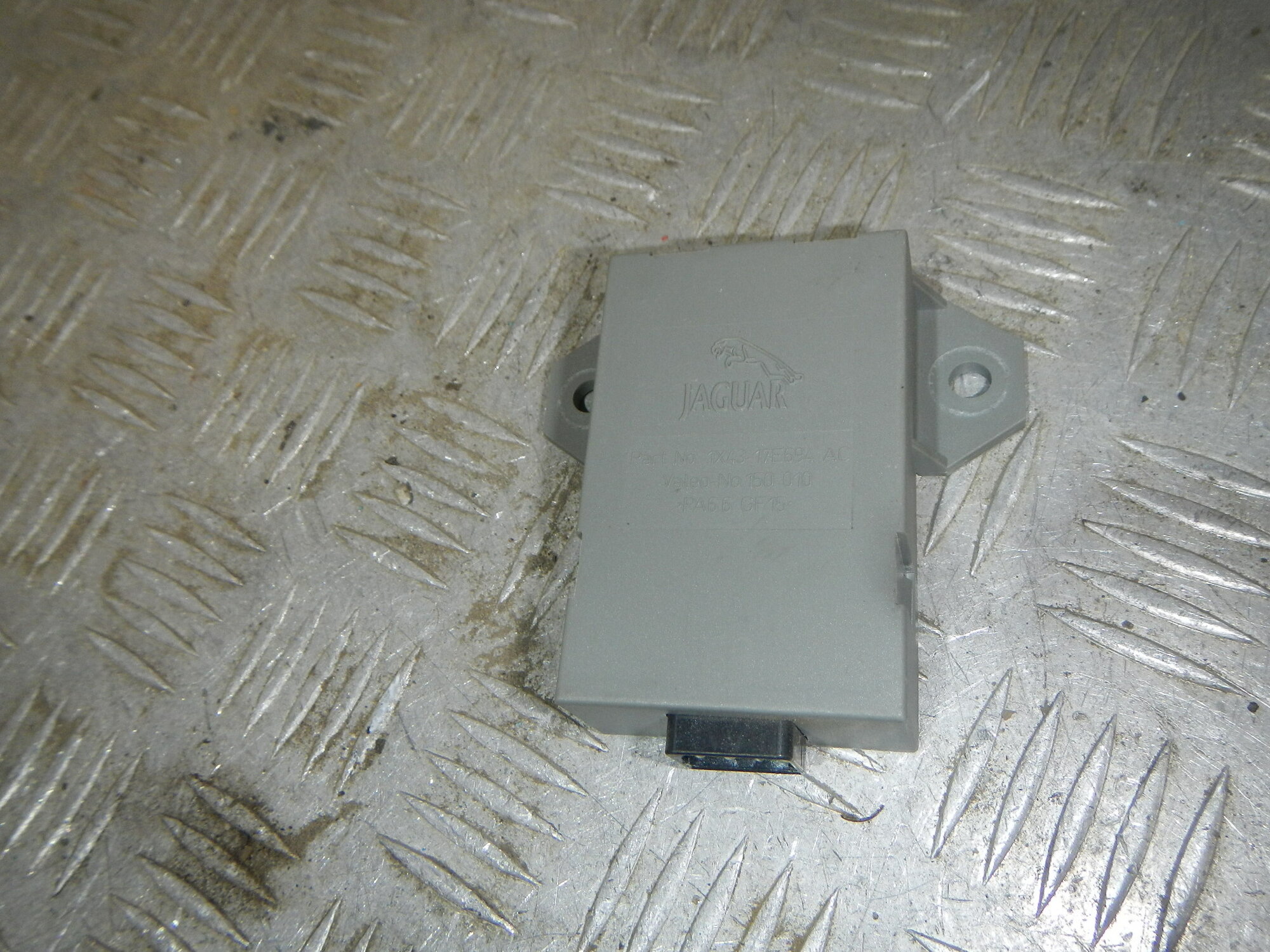 Б/У Блок электронный, Jaguar (Ягуар)-X-TYPE (01-09) JAGUAR X-TYPE (01-09) Без видимых повреждений. 583483 JAGUAR арт. 1X...