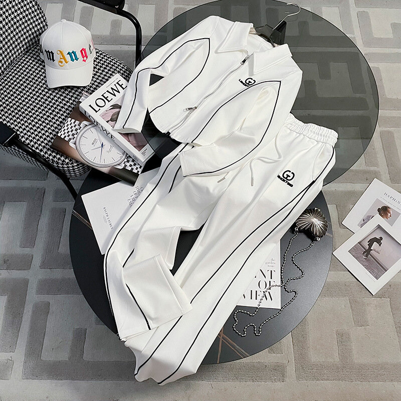 Комплект одежды