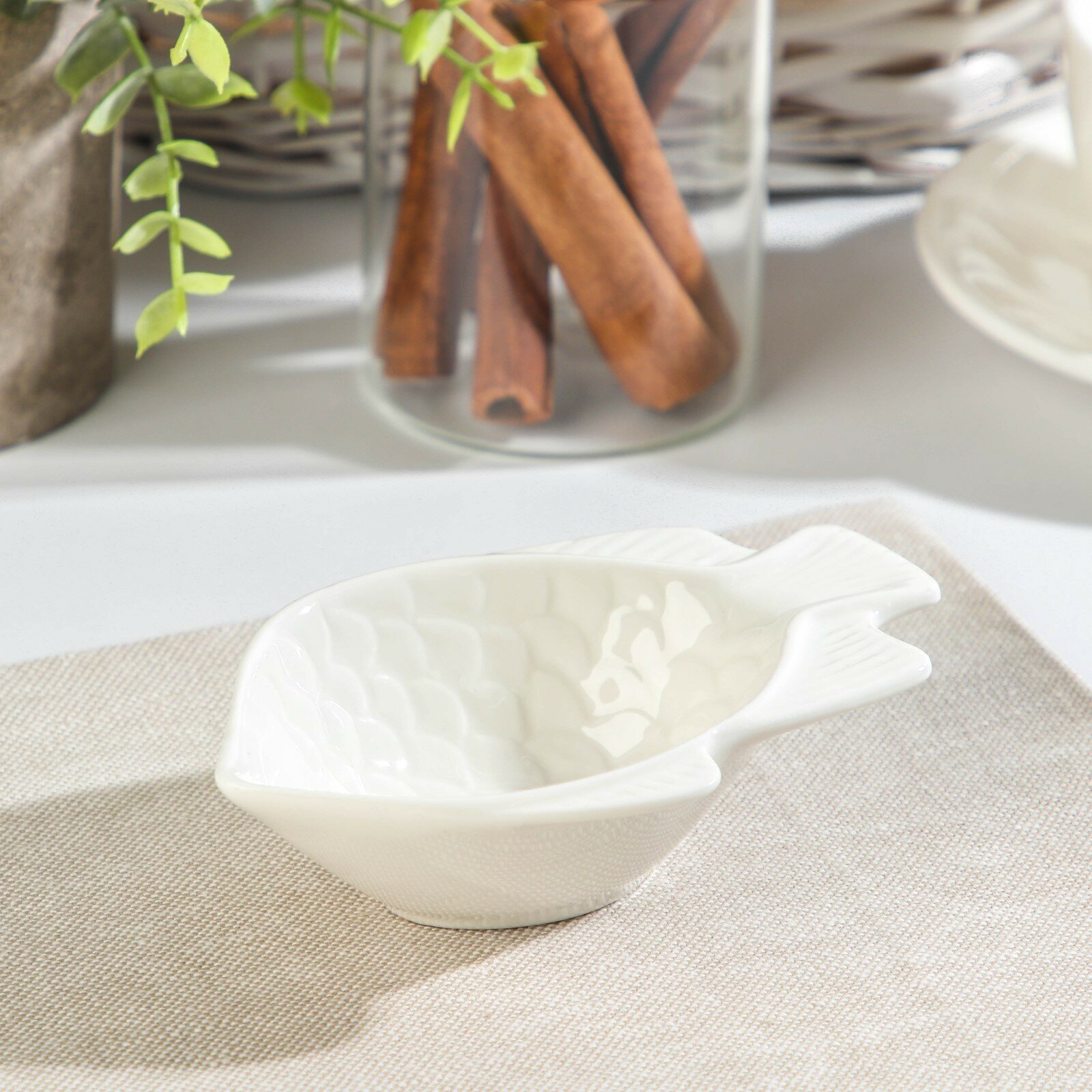 Соусник SKYPHOS "Рыбка", керамика, белый, порционный, 12x7.5см