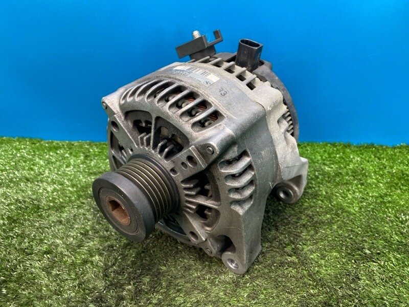 Генератор BMW X1 E84 2.0 N20B20 7605061