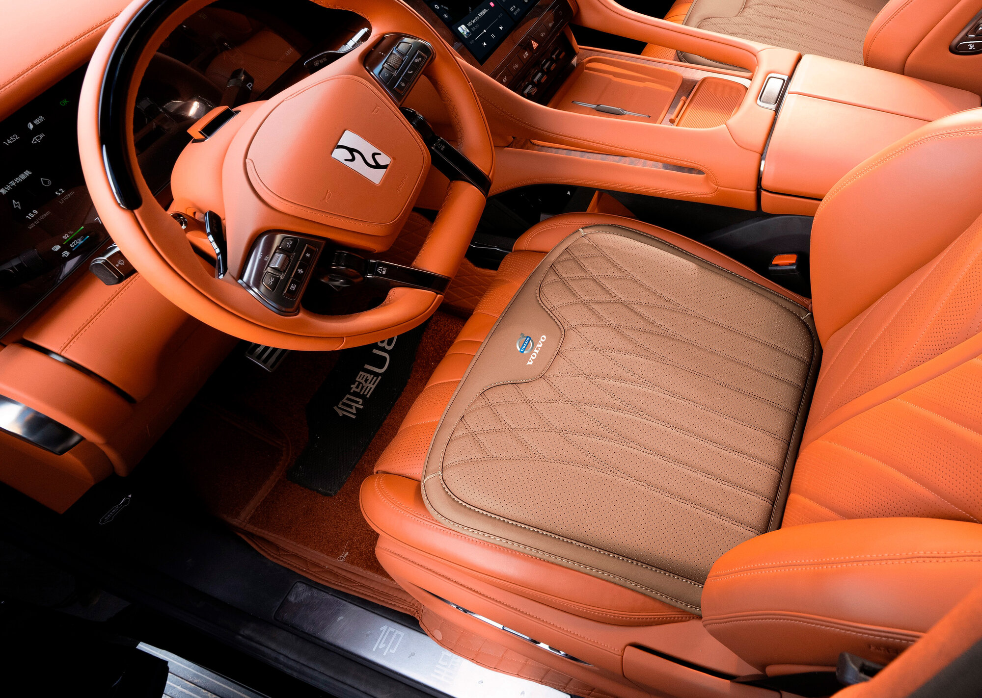 Ортопедическая подушка для сиденья автомобиля Volvo