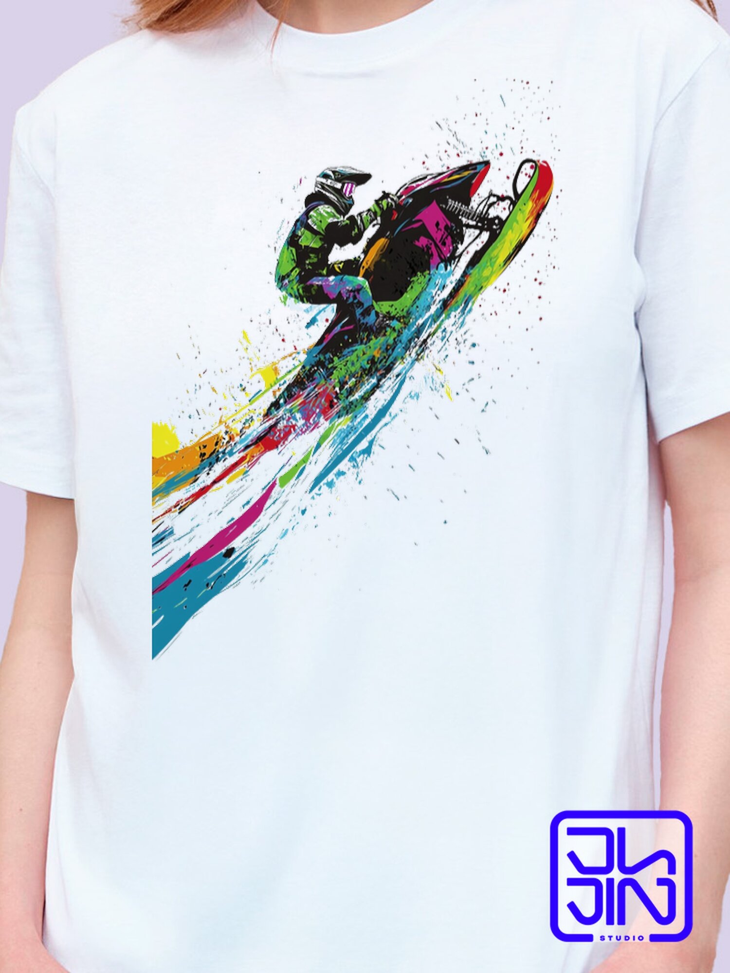 Футболка классическая женская с авторским принтом Снегоход крутой радужный экстрим в многоцветном ярком граффити стиле, белый хлопковый трикотаж с прикольным рисунком на груди