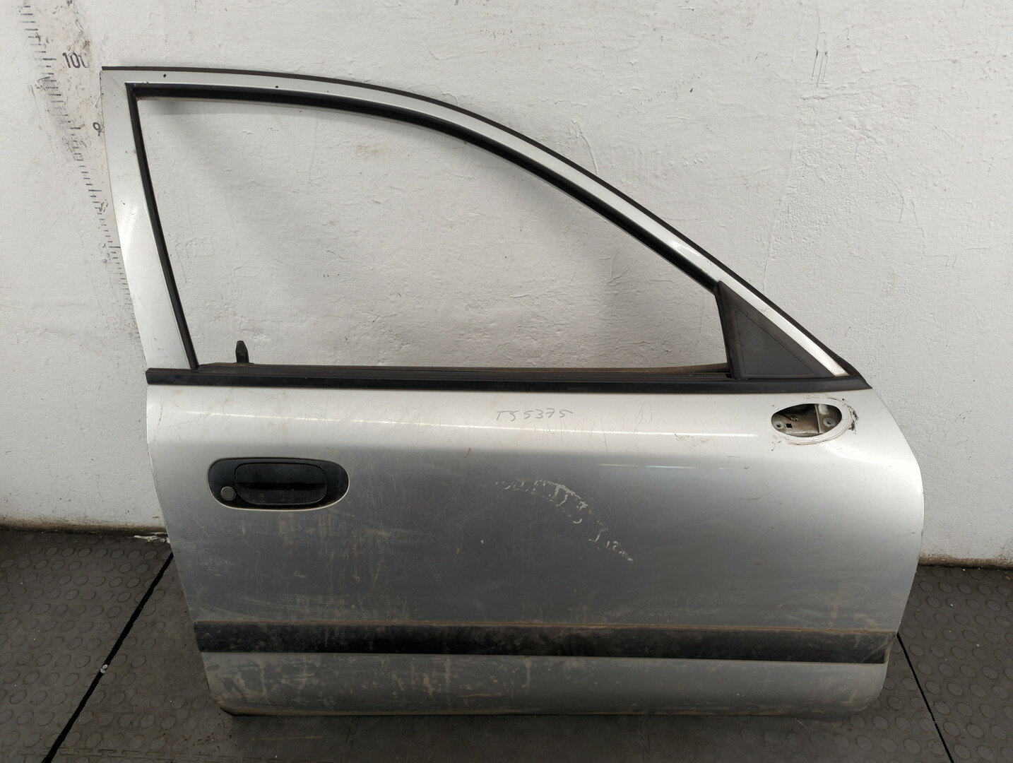 Дверь боковая (легковая) правая передняя Mitsubishi Carisma Б/У