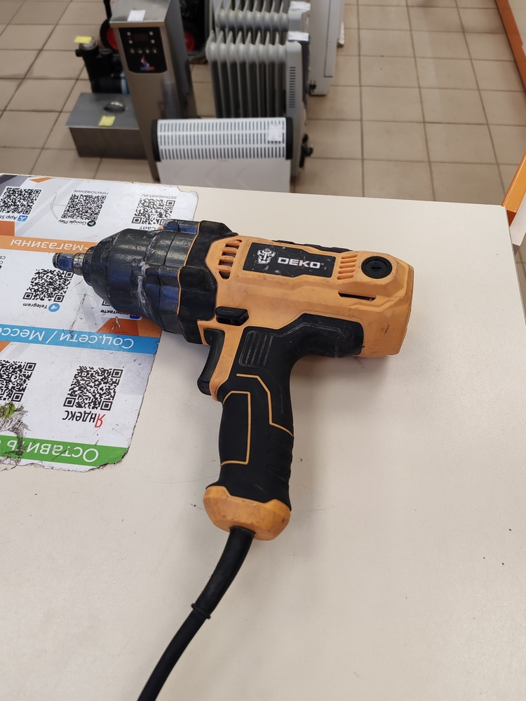 Гайковерт сетевой ударный Deko DKIW1300, 1300 Вт, 600 Нм 063-3003 б/у уценка