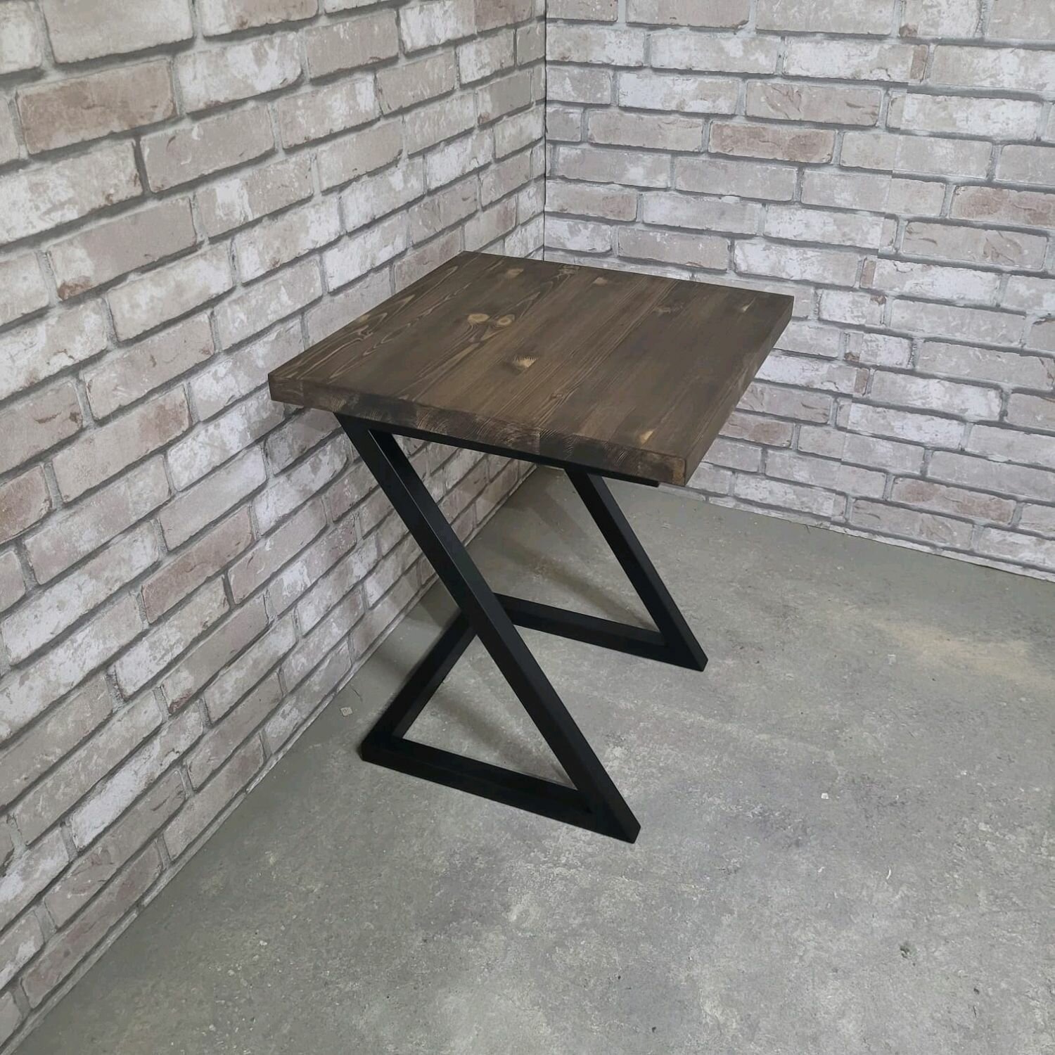 Журнальный/прикроватный столик лофт Coffee Table - 17, для гостиной, с размерами 60х75х60 см